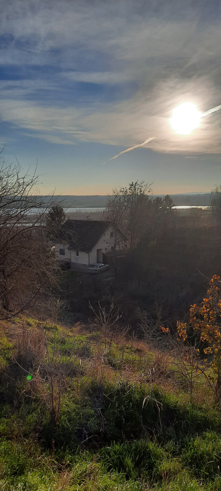 Plac sa pogledom na Dunav-Belegis - Kupi Prodaj Zemlju